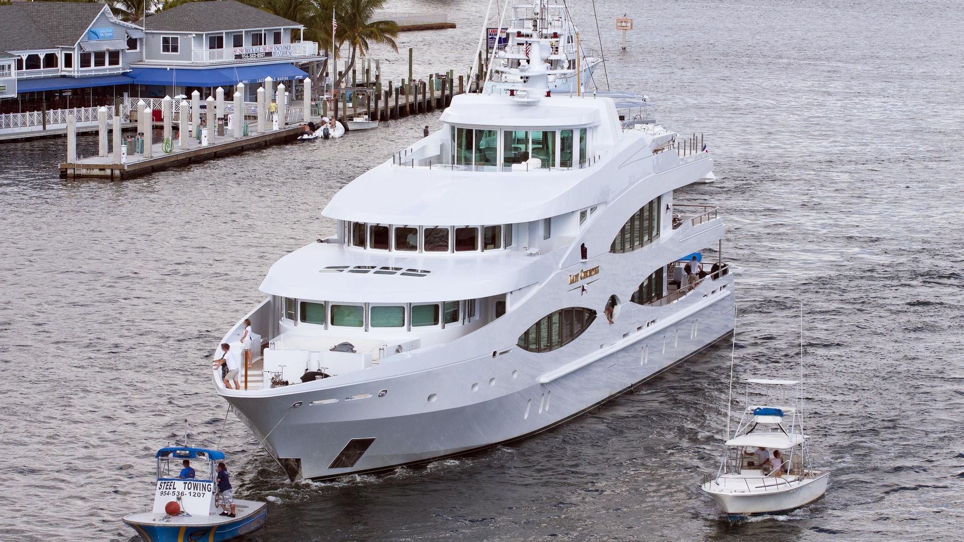 QUEEN MAVIA yacht (Oceanco, 62m, 2001)